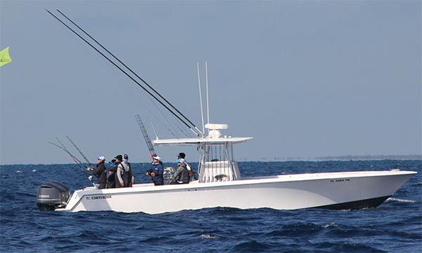 First Look: Contender 39 Fisharound - On The Water