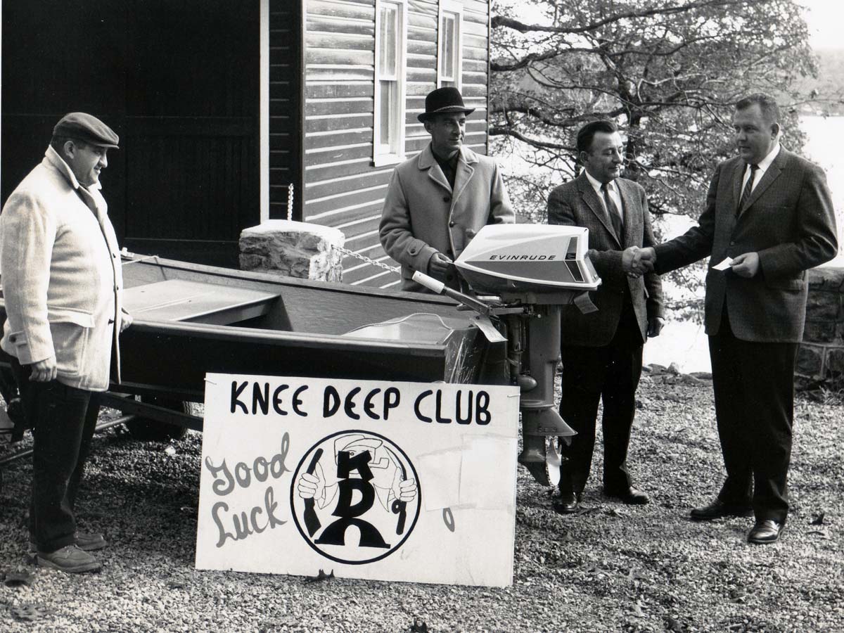 Discover Lake Hopatcong's Knee Deep Club - On The Water