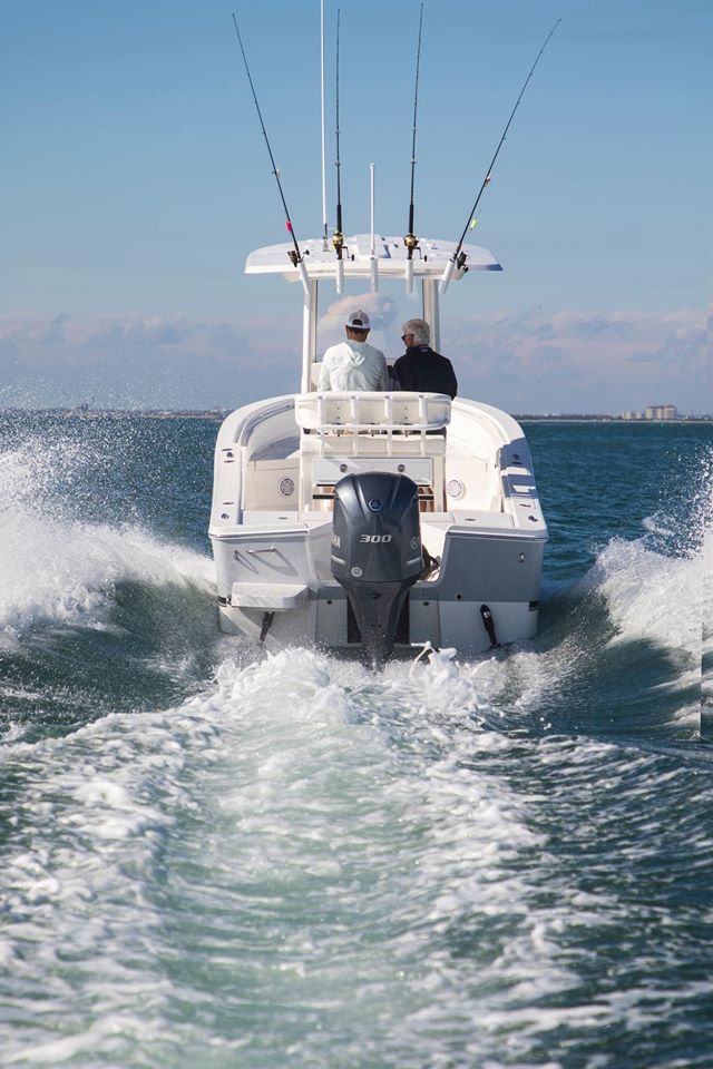 First Look: New Regulator 24XO - On The Water