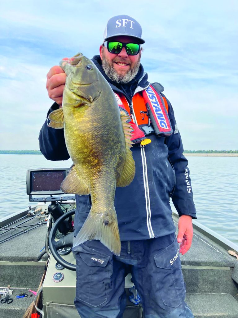 Bass Fishing the Susquehanna River - On The Water